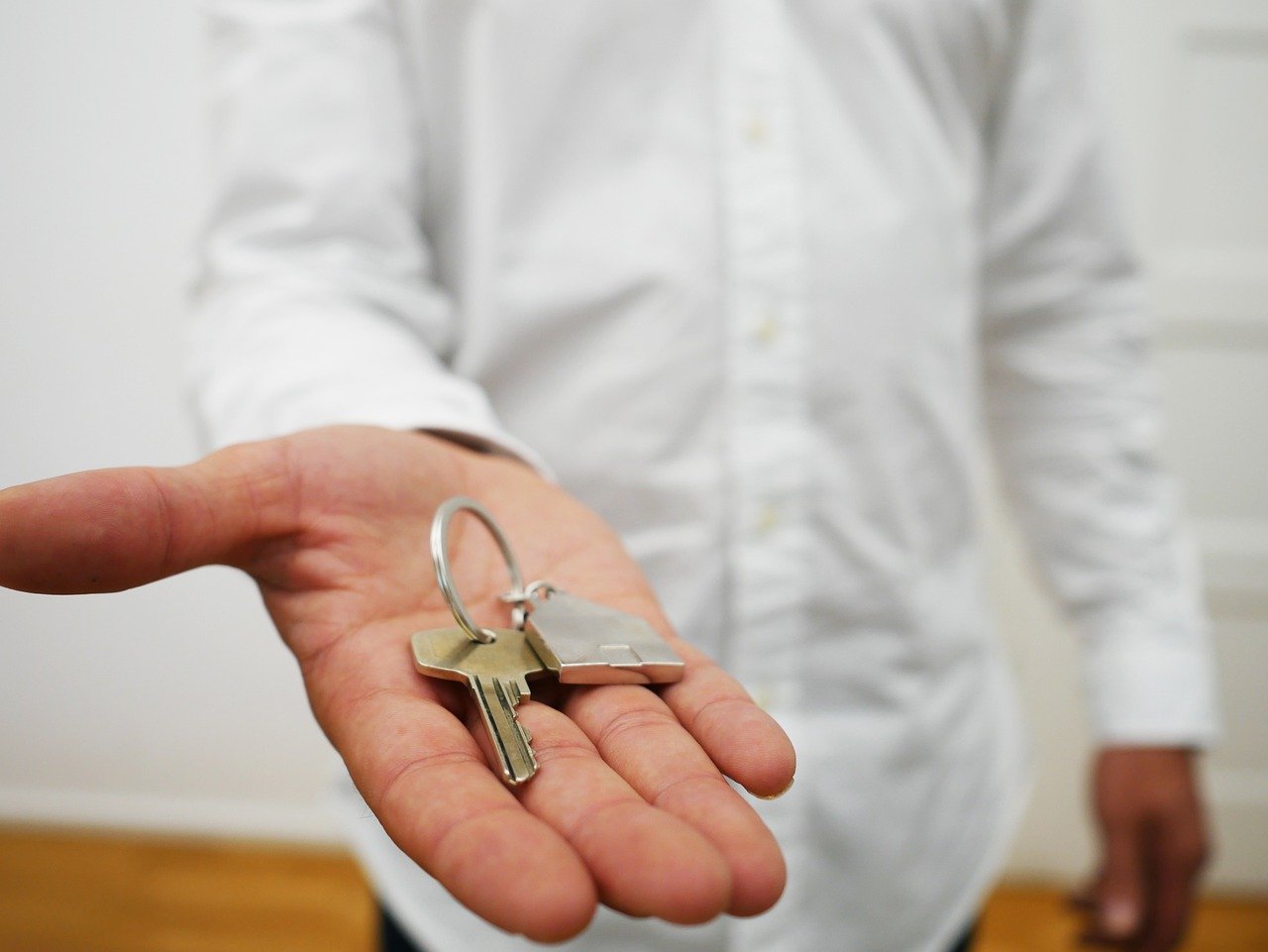 Tips to Get the Best Residential Locksmith Services | Low Carbon Buildings