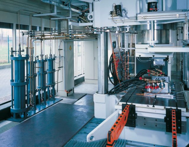 Understanding Bladder and Tubular Hydroforming in the Machine Shop ...