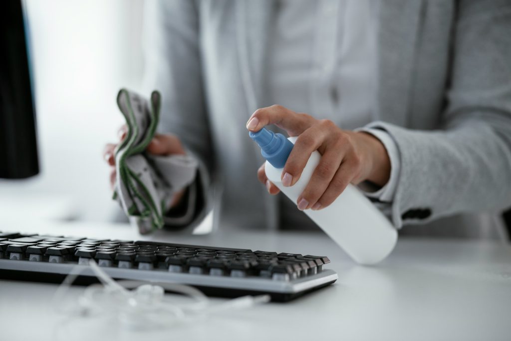 Sustainable Office Cleaning Practices For A Low-Carbon Future | Low ...
